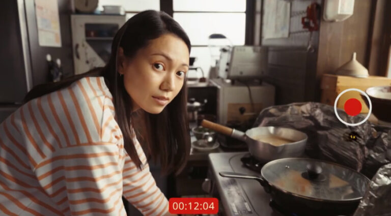 VIVANT赤いコートの女性は誰？薫で確定⁈何してた？候補5人を紹介！ | nemlog